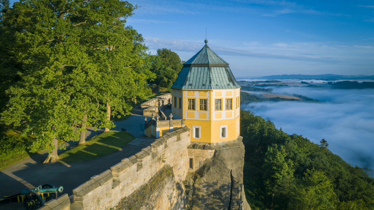 Märchenhafte Schlösser und Burgen: Festung Königstein - Urlaubszeit Sachsen