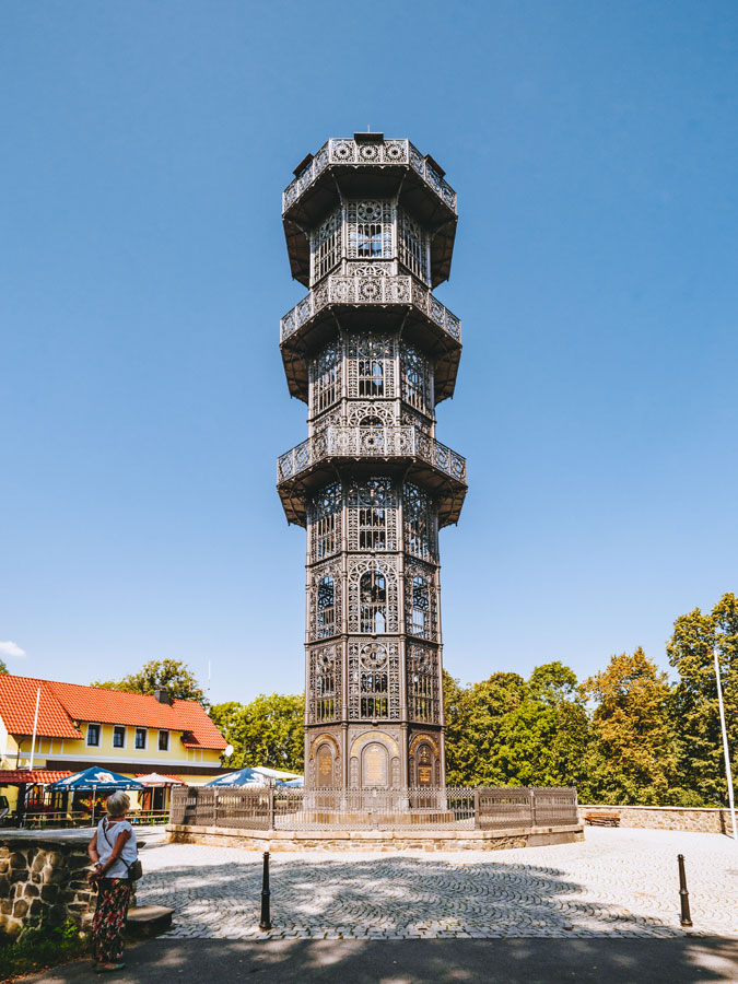Der König-Friedrich-August-Turm: Löbaus gusseisernes Wahrzeichen ...